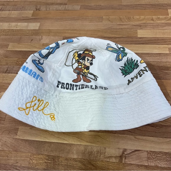 Disney | Accessories | Vintage Disney Fitted Bucket Hat Minnie Mickey ...